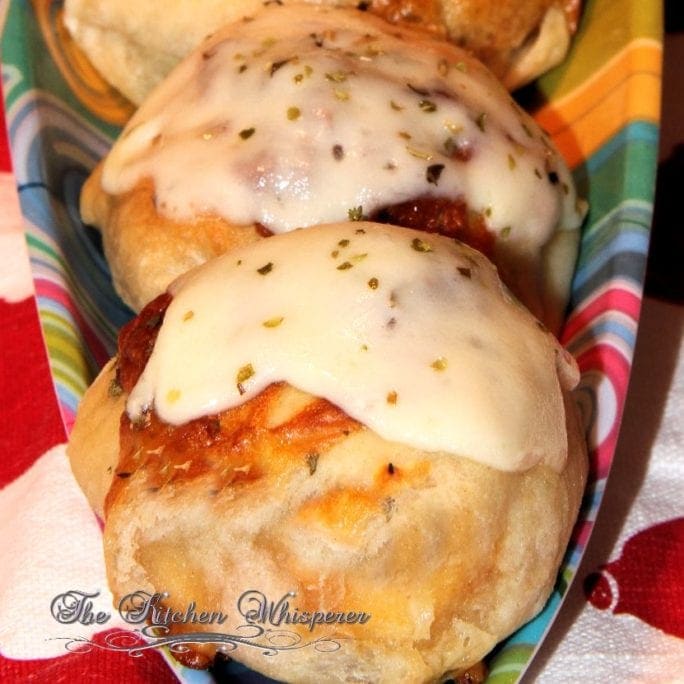 Cheesy Meatball Stuffed Pizza Puffs