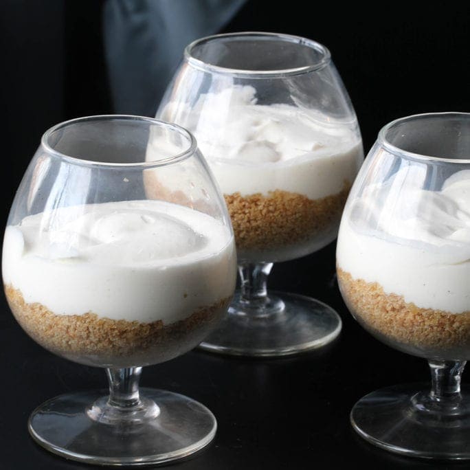 No Bake Creamy Cheesecake Parfaits