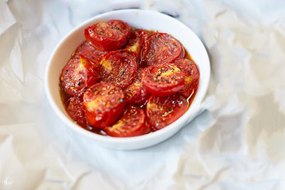 Oven Roasted Italian Herb Tomato Slices – The Kitchen Whisperer