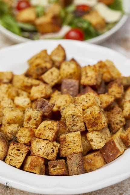 Cheesy Garlic White Cheddar Parmesan Croutons