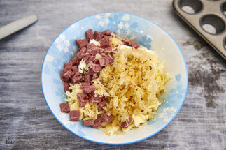 The Best Cheesy Reuben Wonton Appetizers